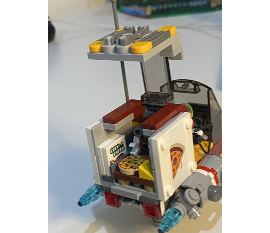 LEGO MOC Space Delivery Scooter by Digi_Brick | Rebrickable - Build ...