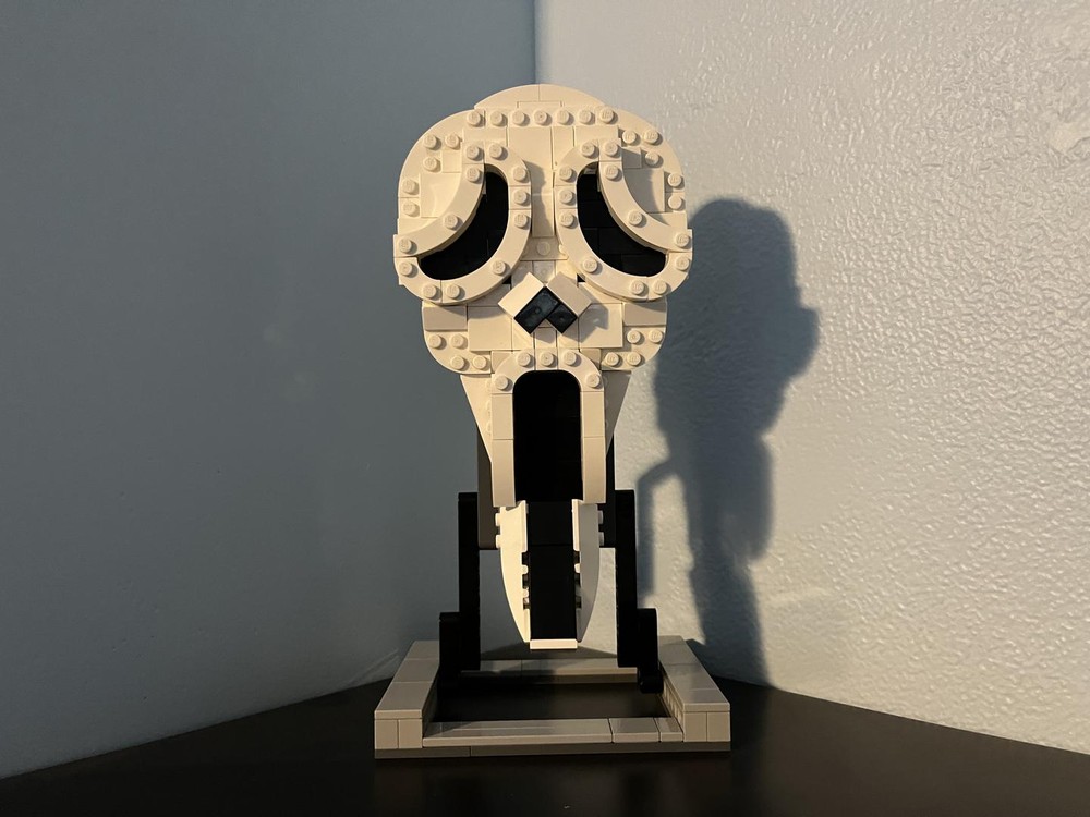 LEGO MOC-121175 Ghostface Mask by jambo_the_purple | Rebrickable ...