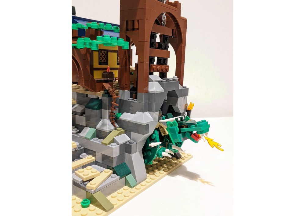 LEGO MOC Dragon's lair feat. Wowa by BrixRemix | Rebrickable - Build ...
