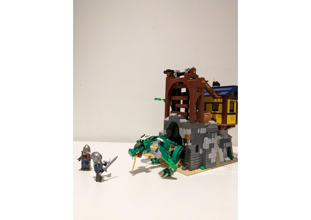 LEGO MOC Dragon's lair feat. Wowa by BrixRemix | Rebrickable - Build ...