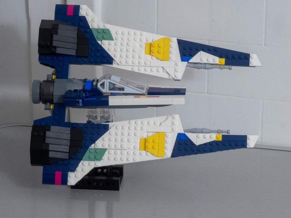 Lego Moc Fang Fighter By Lswfiend Rebrickable Build With Lego