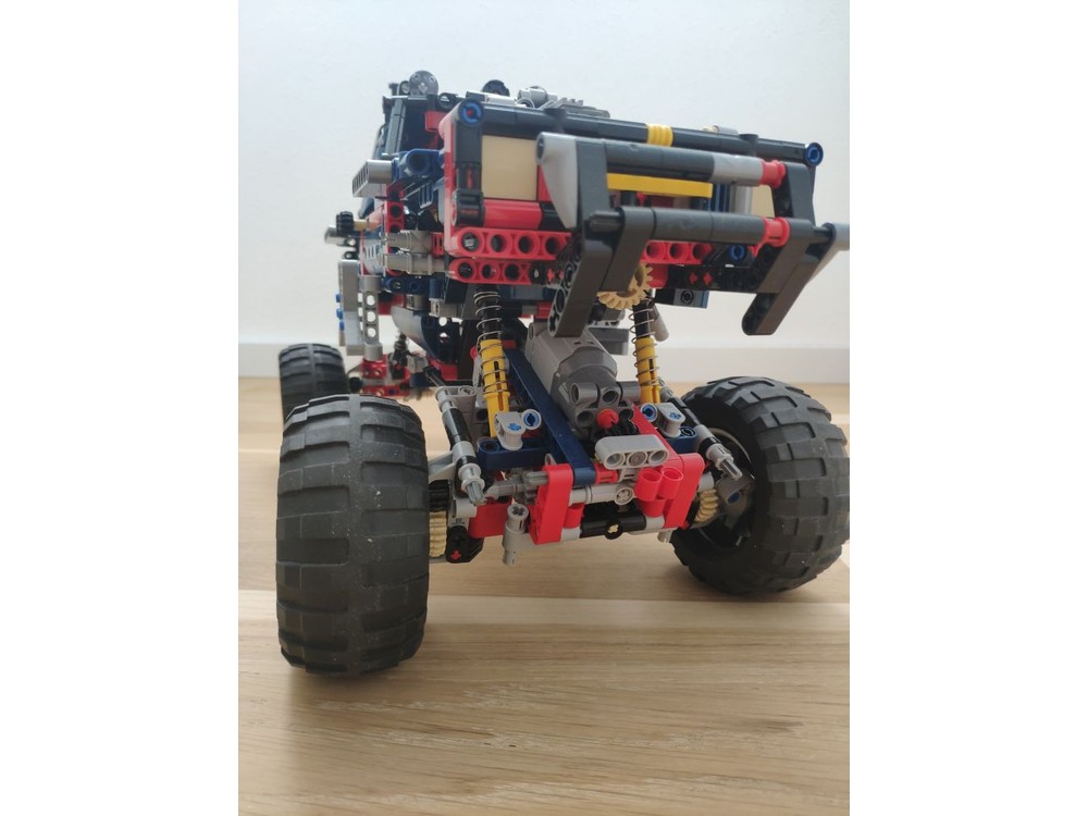 LEGO MOC-121629 Fury '69 Charger (41999) by yeongngyen | Rebrickable ...