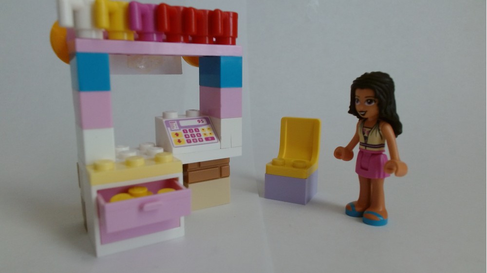 LEGO MOC Lemonade Stand by farmyFrank10 | Rebrickable - Build with LEGO