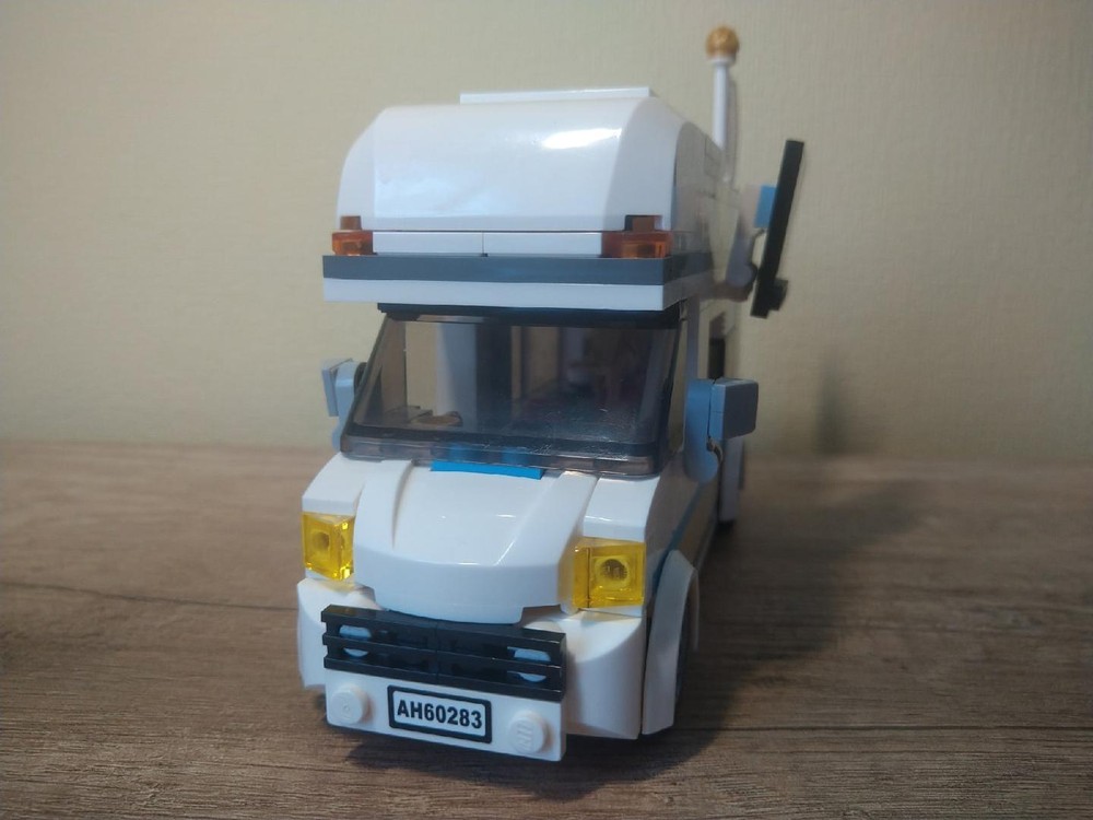 LEGO MOC 60283 + 41119 Bakery Truck by Anyra | Rebrickable - Build with ...