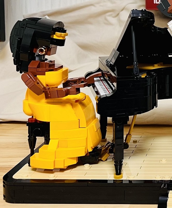 LEGO MOC Classical pianist - 21334 modification by JunoHY | Rebrickable ...