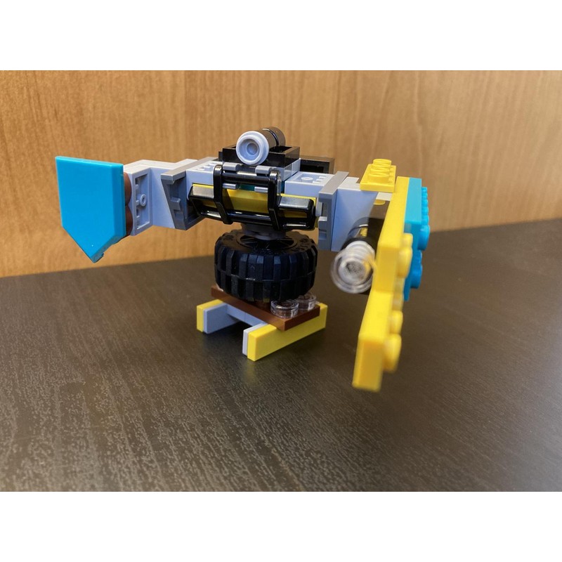 LEGO MOC-122182 War Robot by Avidias | Rebrickable - Build with LEGO