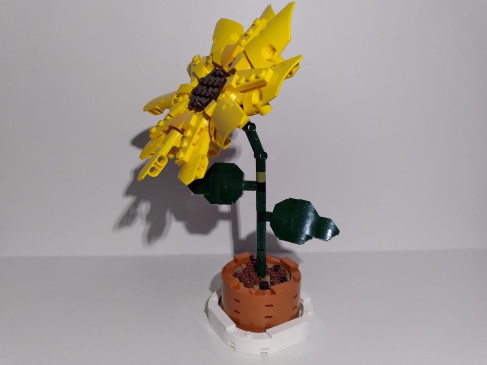 Lego Moc Sunflower By Thedeltabuilder Rebrickable Build With Lego