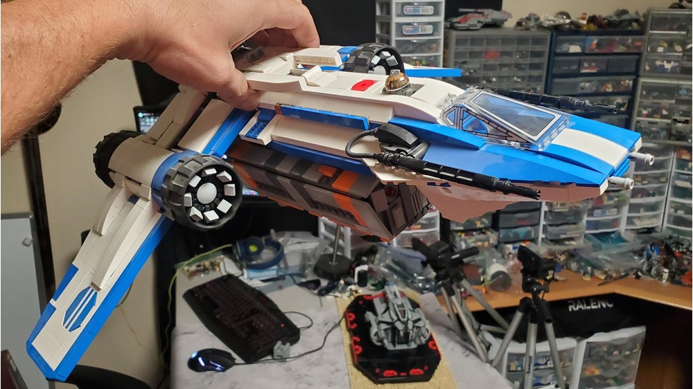 LEGO MOC BAAD/a and HT-33 compatible Drop Pod by Tj_the_Brickwright ...