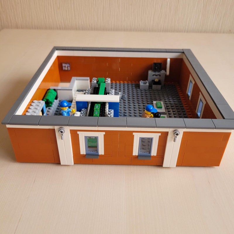 LEGO MOC Ulster Bank Building by andrewmccullough | Rebrickable - Build ...