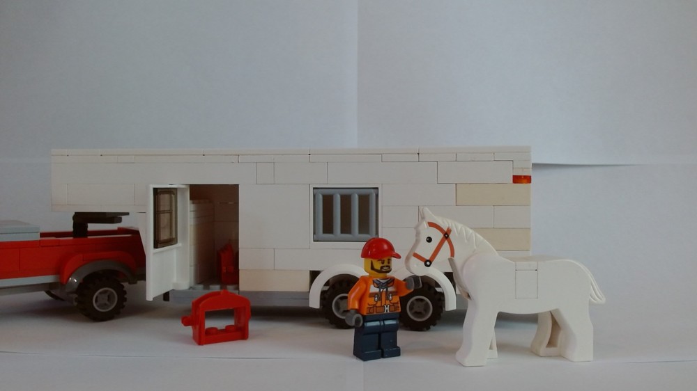 LEGO MOC Gooseneck Horse Trailer by farmyFrank10 | Rebrickable - Build ...
