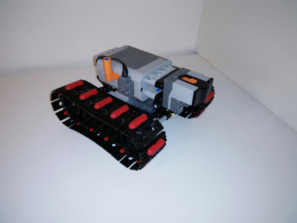LEGO MOC Technic Mini Tank by 7borealis | Rebrickable - Build with LEGO