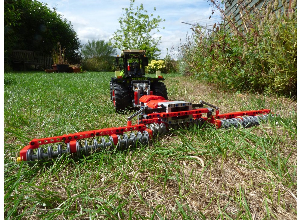 LEGO MOC Folding harrow for Claas Xerion 5000 by BillBooma ...