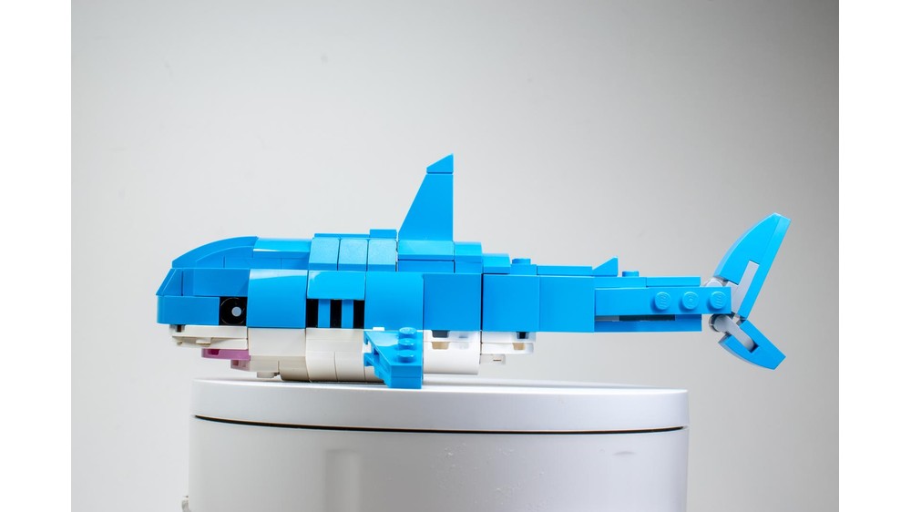 LEGO MOC Ikea Shark Blåhaj by ayayop | Rebrickable - Build with LEGO