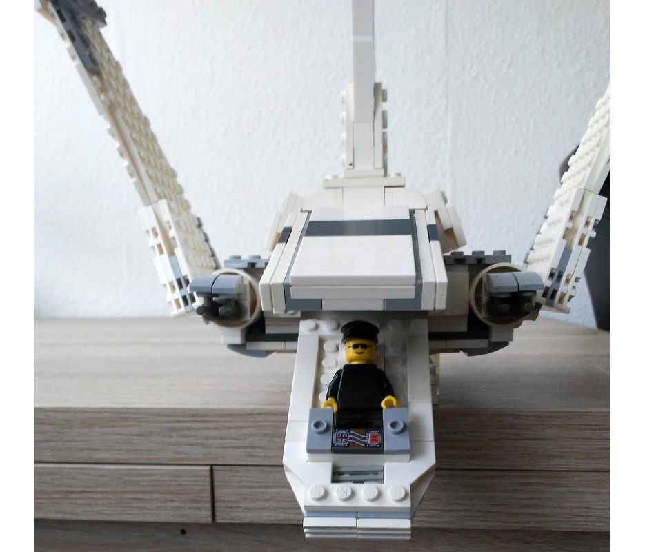 LEGO MOC Delta-Class JV-7 Escort Shuttle by Fabian2 | Rebrickable ...