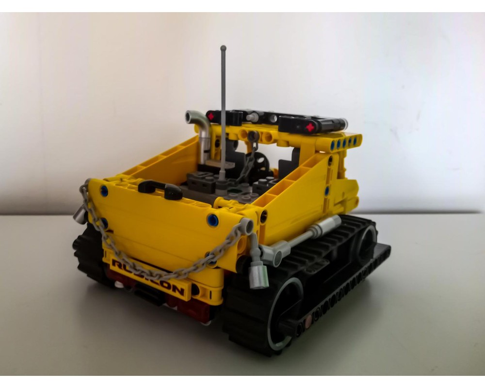 LEGO MOC RC Mini Tracked Racer by mic8per | Rebrickable - Build with LEGO