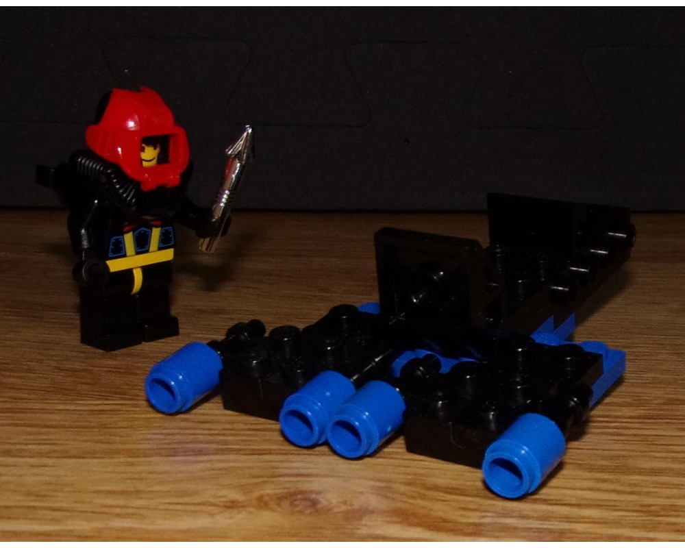 LEGO MOC 6115 - Turbo Shark Scout by JusTiCe8 | Rebrickable - Build ...