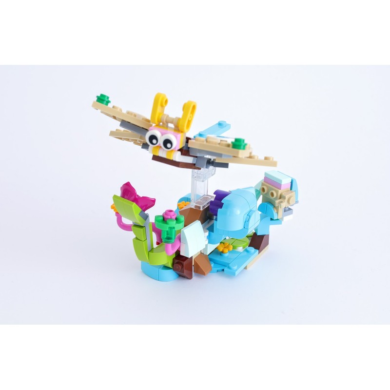 LEGO MOC 31128 - Alien Moth by BloodyPun | Rebrickable - Build with LEGO