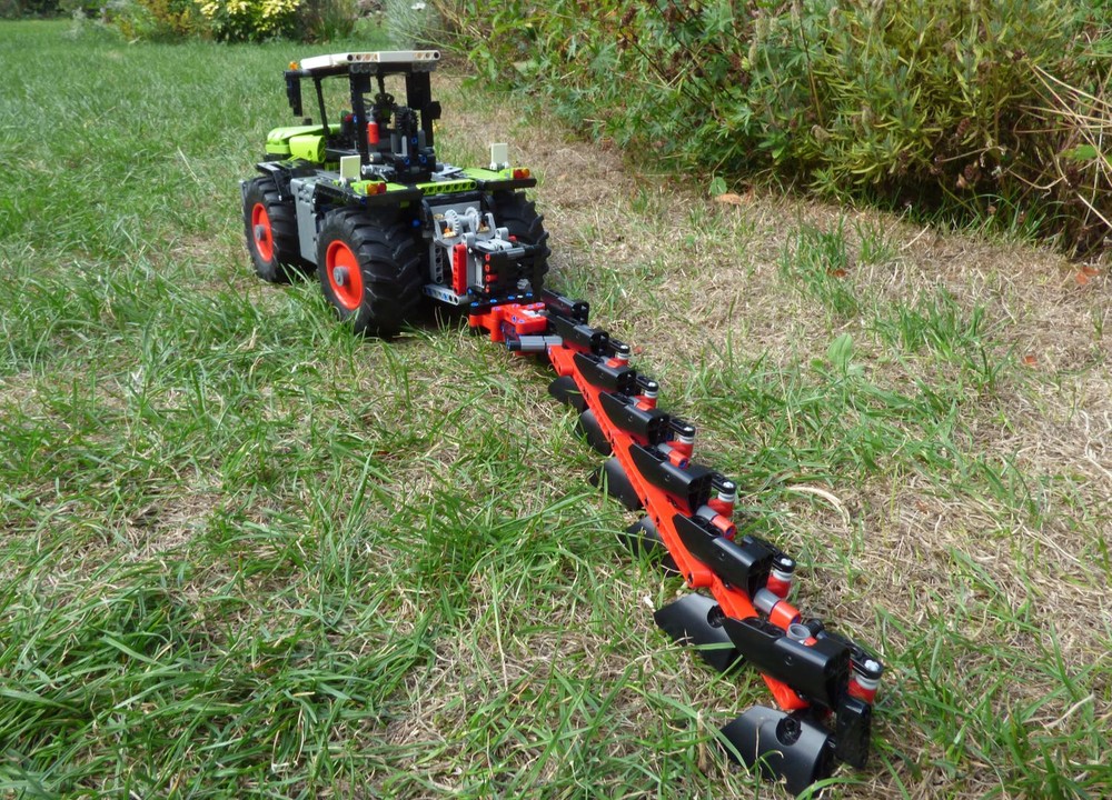 LEGO MOC Plough for Claas Xerion 5000 by BillBooma | Rebrickable ...