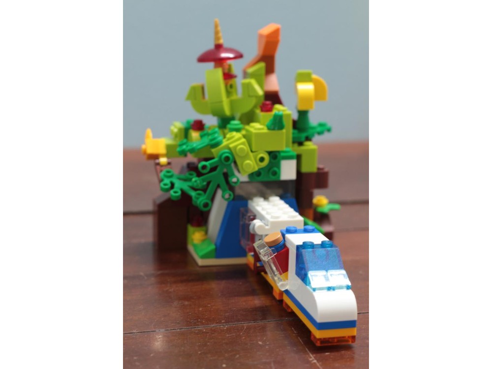 Lego Moc 11013 Travelling By Train By Lamlegos Rebrickable Build