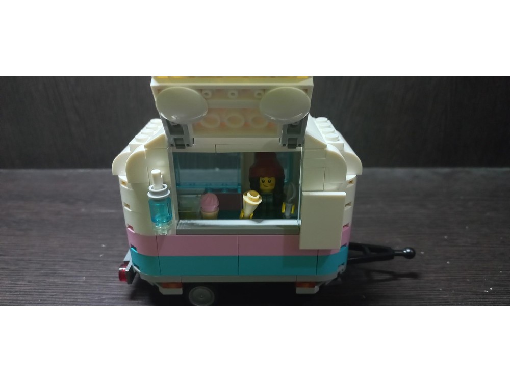 LEGO MOC-124775 Ice Cream Caravan by Nitweiy | Rebrickable - Build with ...