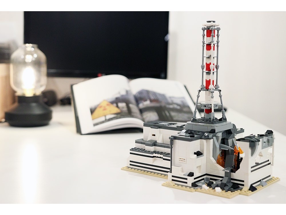 LEGO MOC Chernobyl 1986 Nuclear Power Plant Disaster by JaworPunk ...