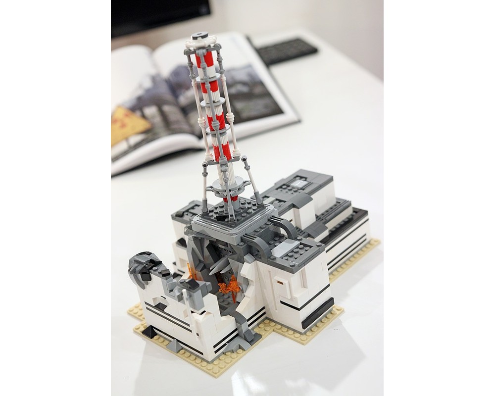 LEGO MOC Chernobyl 1986 Nuclear Power Plant Disaster by JaworPunk ...