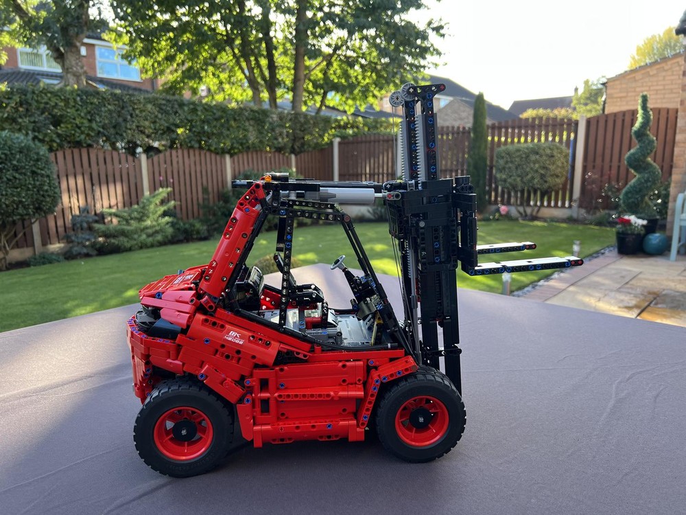 LEGO MOC Deizer Forklift by s90sml | Rebrickable - Build with LEGO