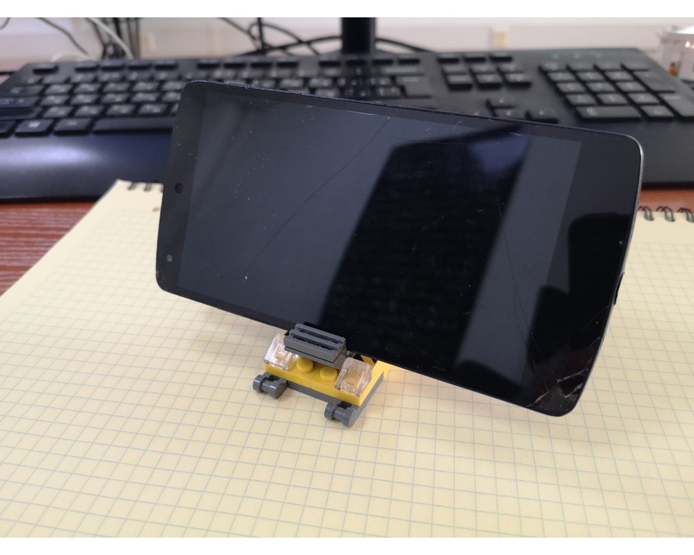 Lego Moc Tiny Stand For Mobile Phone By Markthis Rebrickable Build