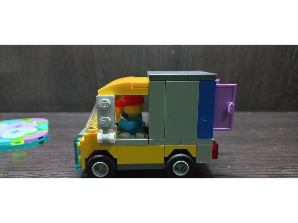 Lego Moc Mini Yellow Delivery Truck By Nitweiy Rebrickable Build