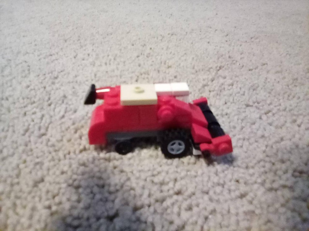 LEGO MOC MF 510 micro combine by lewis695 | Rebrickable - Build with LEGO