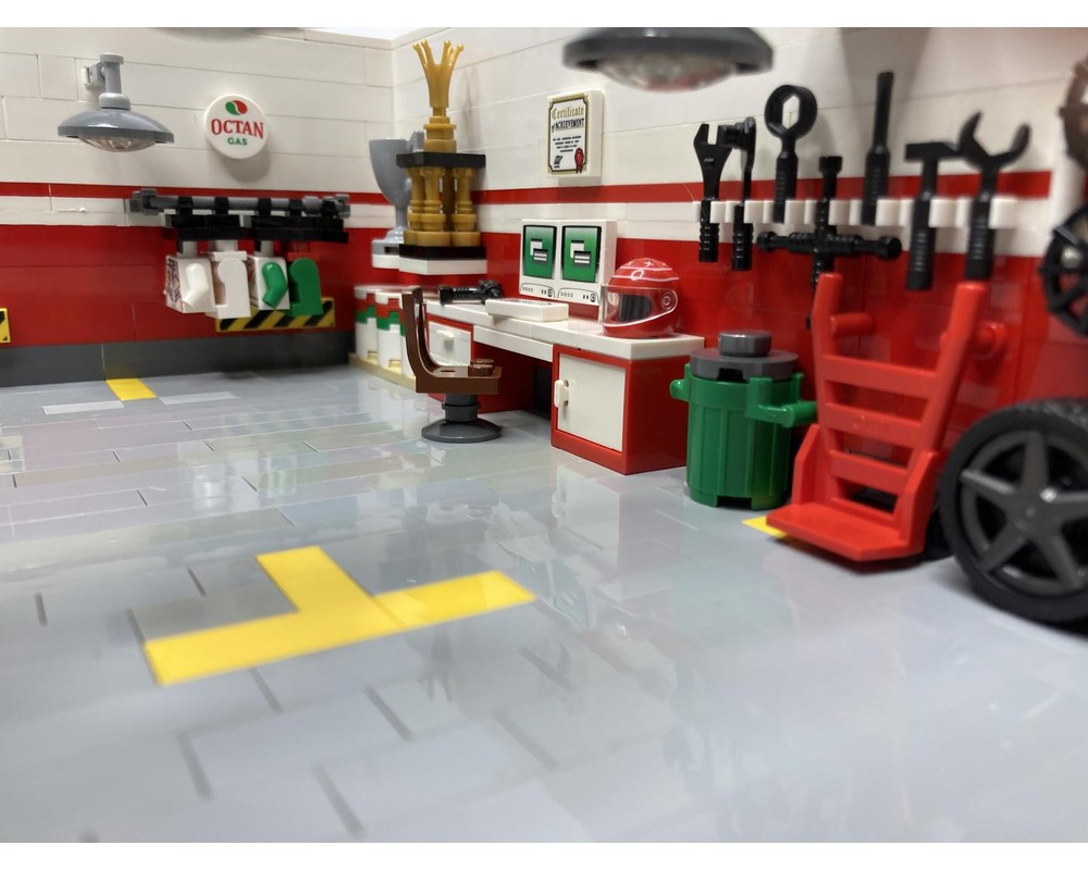 LEGO MOC Le Garage - Display Diorama by LeonhardJPG | Rebrickable ...