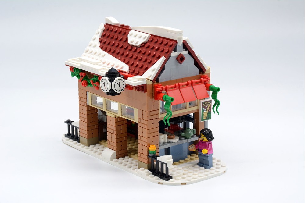 LEGO MOC 10308 Holiday Tram Station // Rebuild Your Set by Brickwood ...