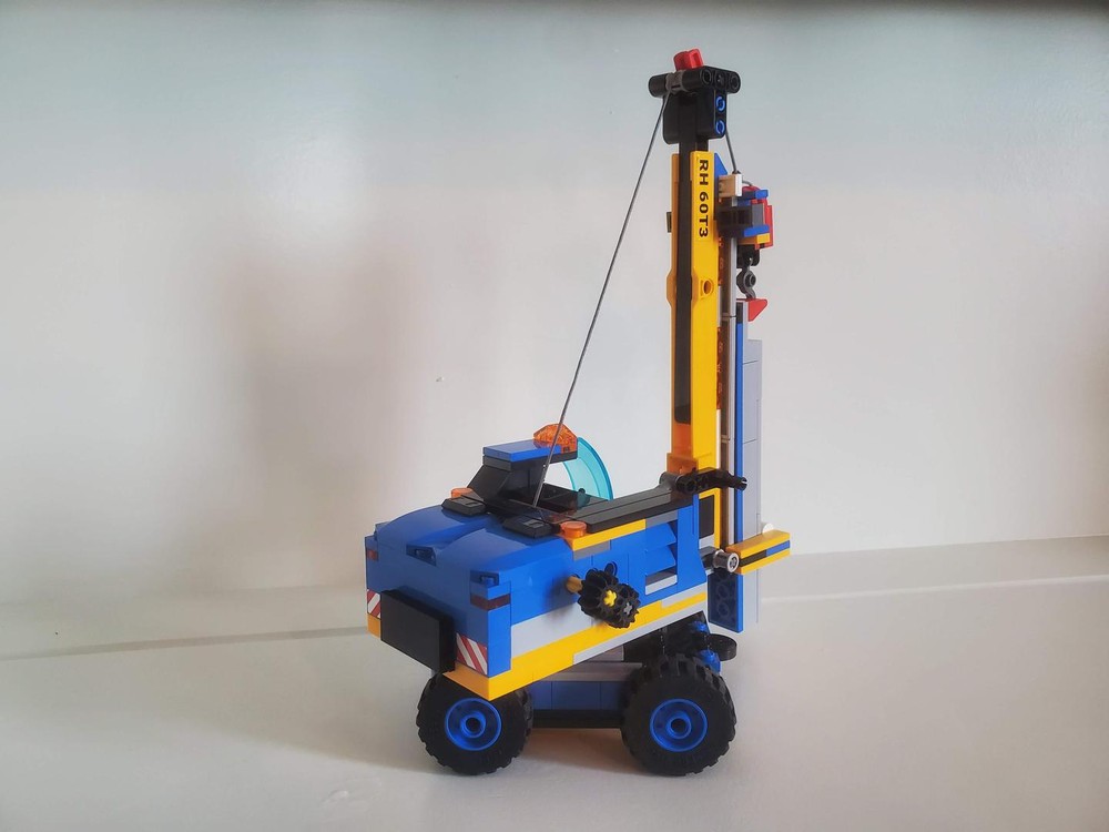 LEGO MOC Pile Driver by Unknown1 | Rebrickable - Build with LEGO