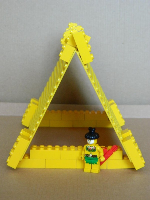 LEGO MOC 365-2 Thatched Hut by Mandarini | Rebrickable - Build with LEGO