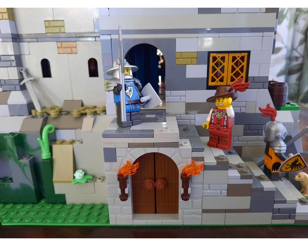 Lego Moc Black Falcon Keep By Hanzerik Rebrickable Build With Lego