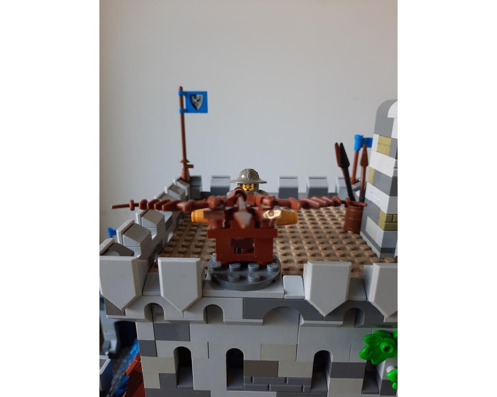 Lego Moc Black Falcon Keep By Hanzerik Rebrickable Build With Lego