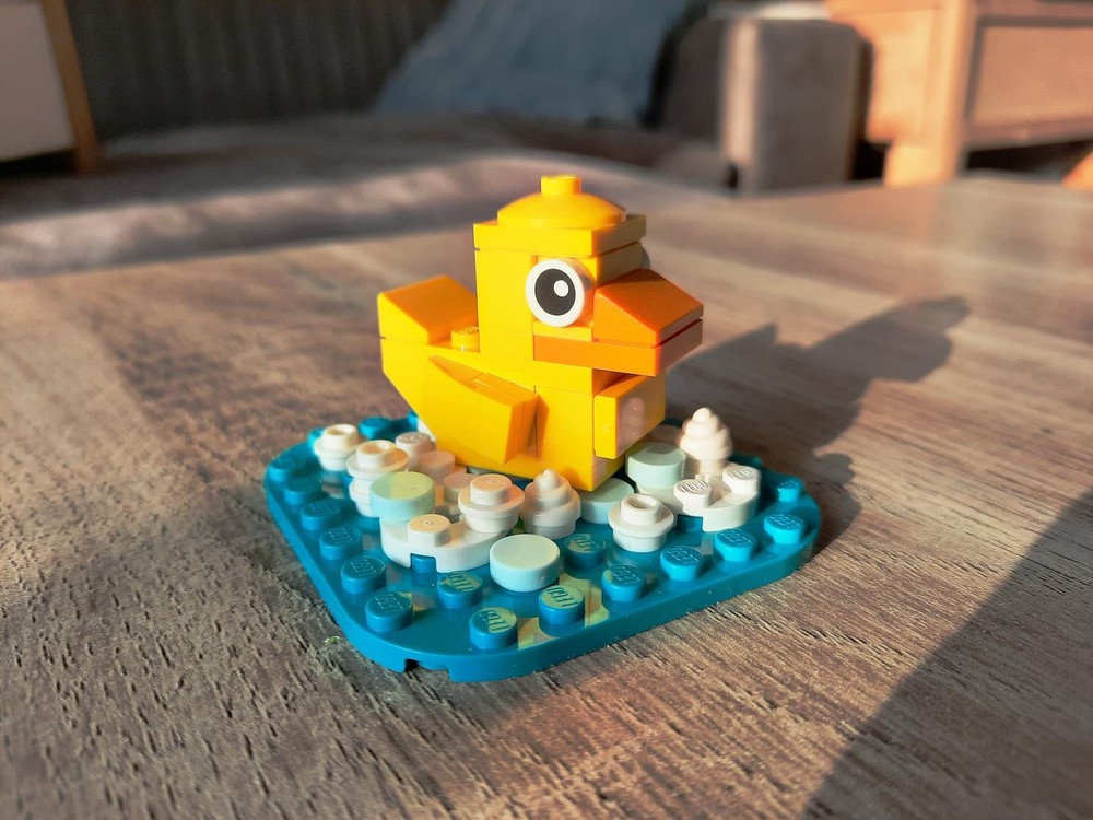 LEGO MOC Rubber ducky + bath foam by DinowCookie | Rebrickable - Build ...