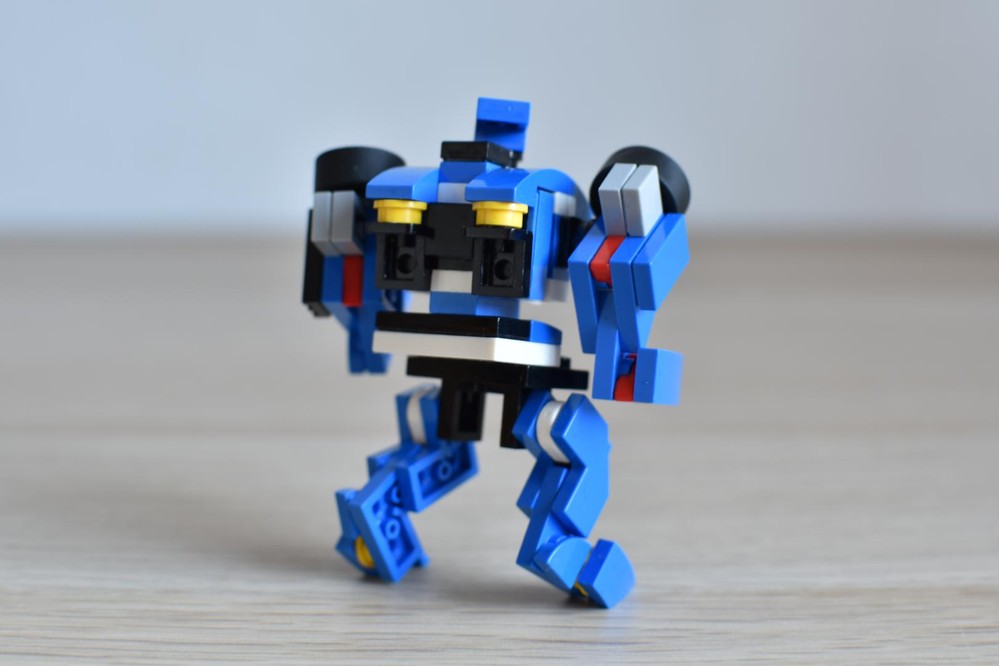 LEGO MOC-129132 Robot Elva by SomeDude | Rebrickable - Build with LEGO