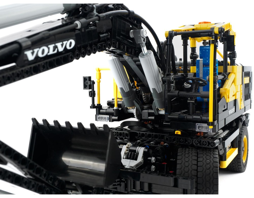 Lego Moc Rc Wheeled Excavator By Evertvw Rebrickable Build With Lego