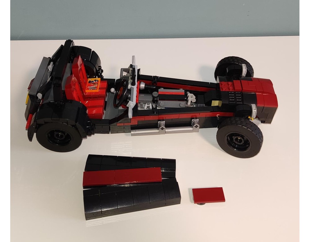 LEGO MOC 10304 Caterham Seven by Kirvet | Rebrickable - Build with LEGO