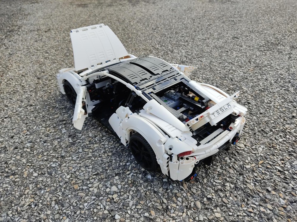 Lego Moc Tesla Roadster By Moc Nemooz Rebrickable Build With Lego
