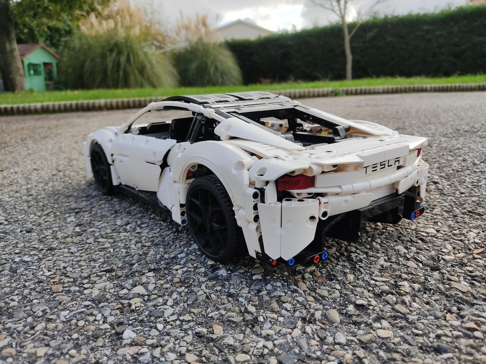 Lego Moc Tesla Roadster By Moc Nemooz Rebrickable Build With Lego