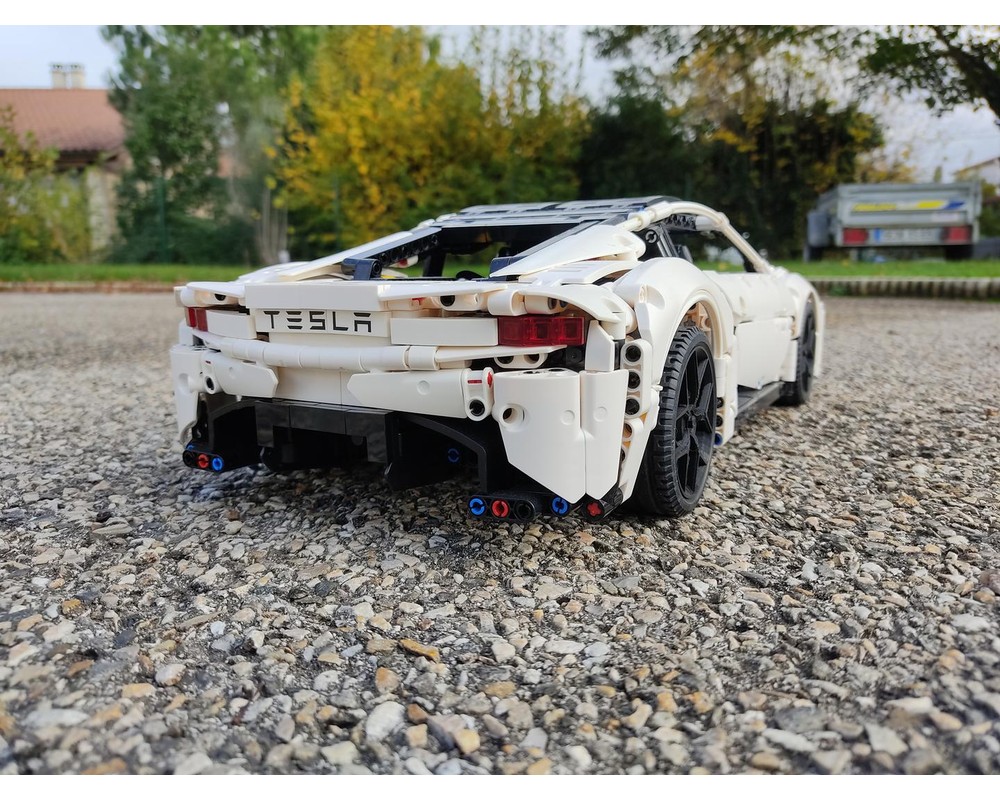 LEGO MOC TESLA roadster by MOC NEMOOZ | Rebrickable - Build with LEGO