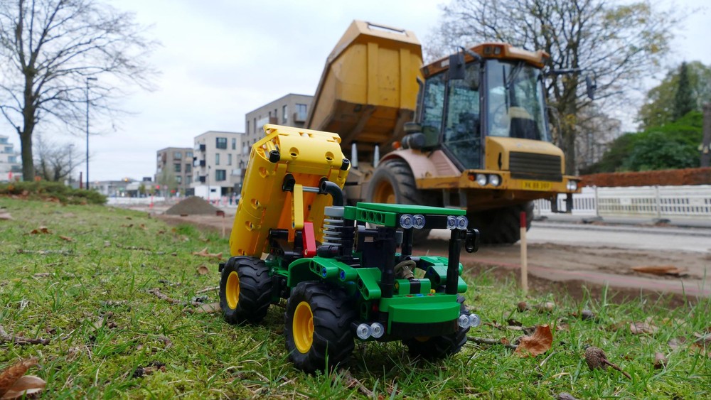LEGO MOC 42136 B Model - Hydrema 912 Dumper by grohl | Rebrickable ...