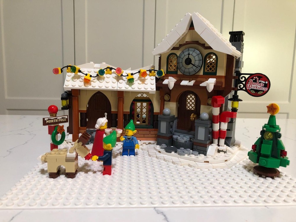 LEGO MOC 10245 Santa's Workshop base plate attachment by AndrewG123 ...