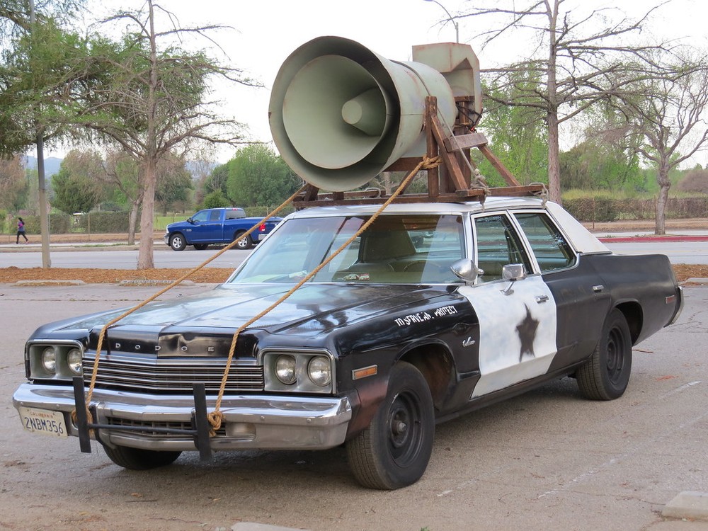 LEGO MOC The Bluesmobile - 1974 Dodge Monaco by brickhead_07 ...