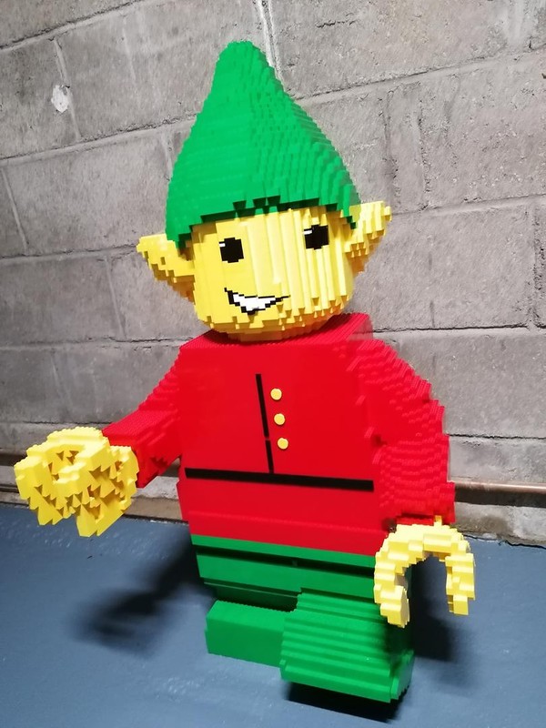LEGO MOC Elf Minifigure Sculpture by Wilmottslego | Rebrickable - Build ...