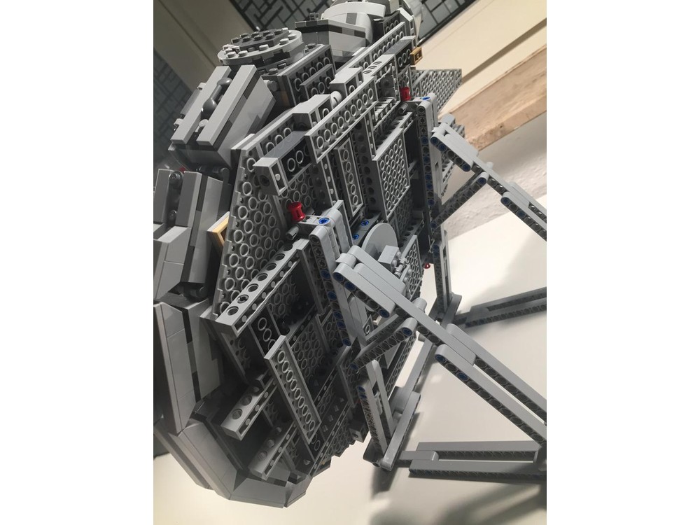 LEGO MOC Vertical Stand for Millennium Falcon 7965/75105/75212 by dunes ...