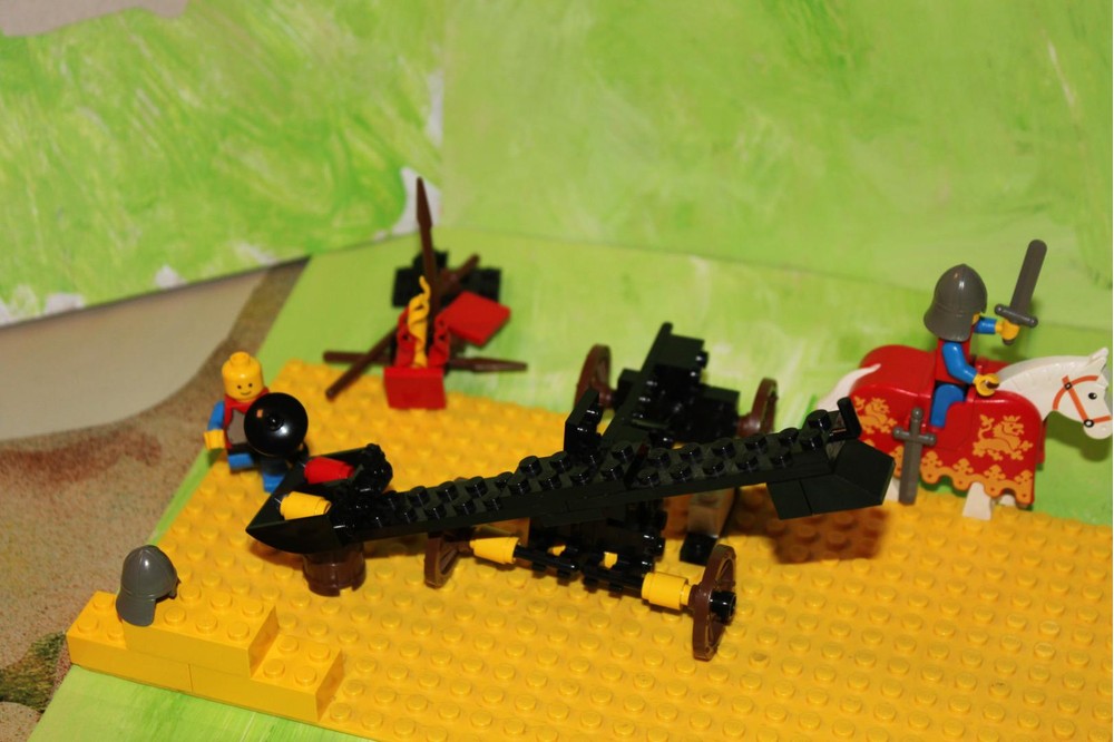 Lego Moc 6039 Fire Catapult By Mandarini Rebrickable Build With Lego