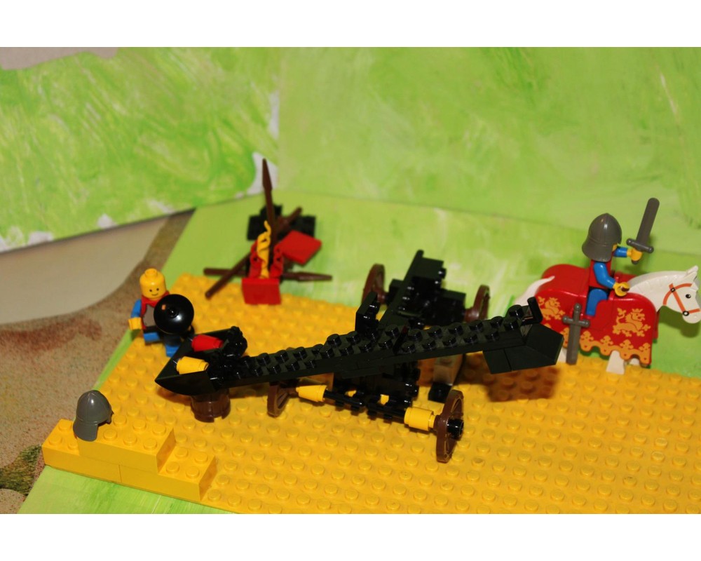 LEGO MOC 6039 Fire Catapult by Mandarini | Rebrickable - Build with LEGO